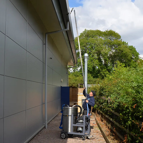 EasyReach Gutter Cleaning Starter Kit, Carbon Fiber, 8m – MAXVAC